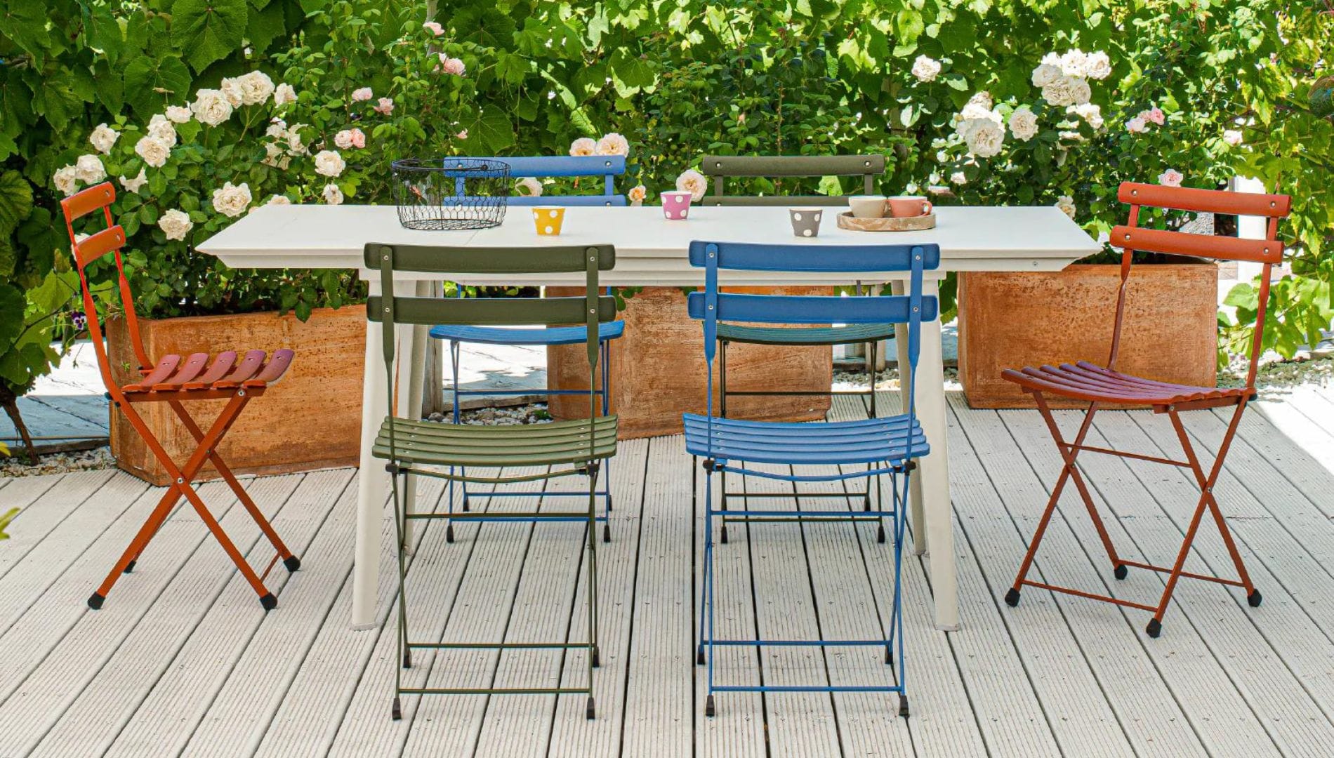 Emu Outdoor Furniture Review - Is it Really the Best? - LuxAE